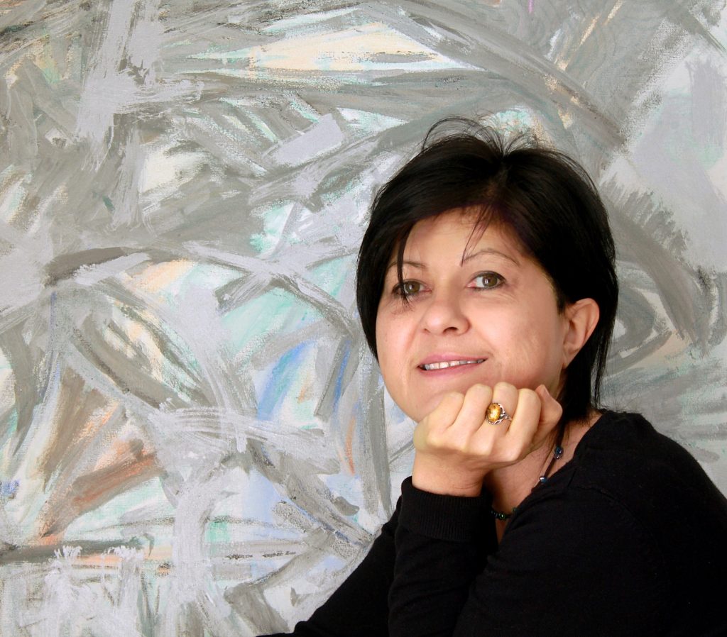 Bizarre murders and a police triangle - BC BooklookBC Booklook