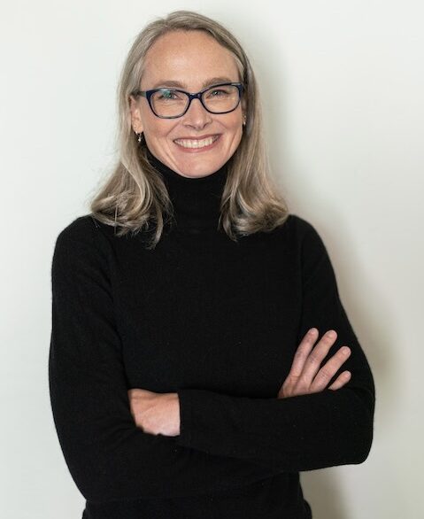 Jennifer Robin Wilson - BC BooklookBC Booklook