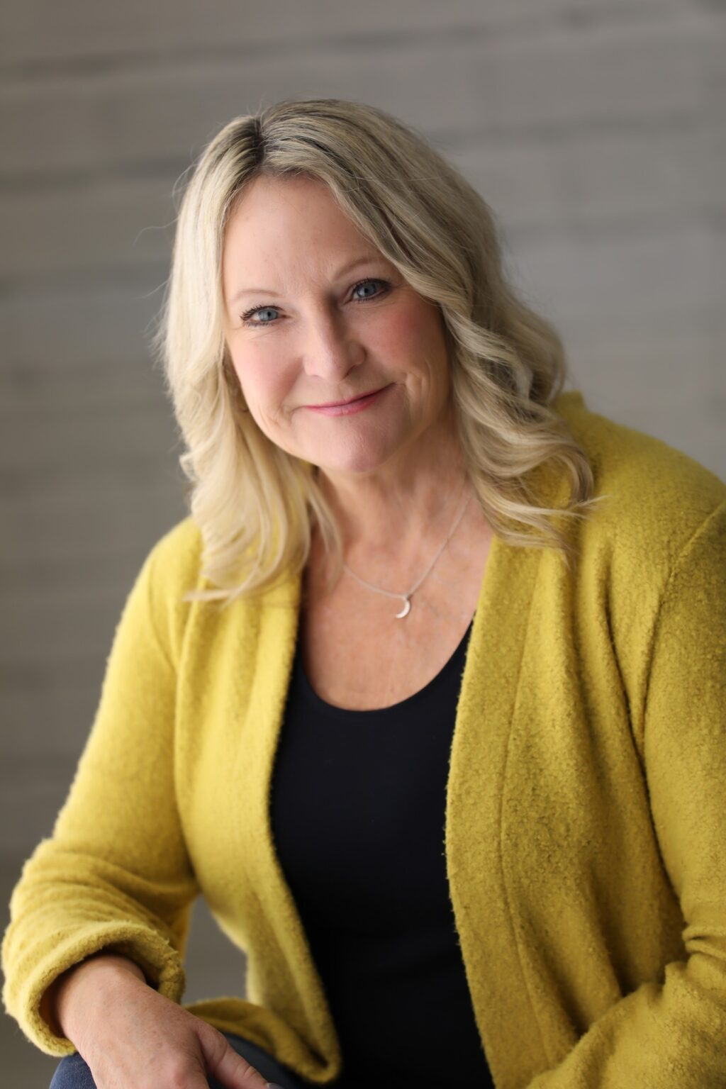 Judith Hutchinson-Lepore - BC BooklookBC Booklook